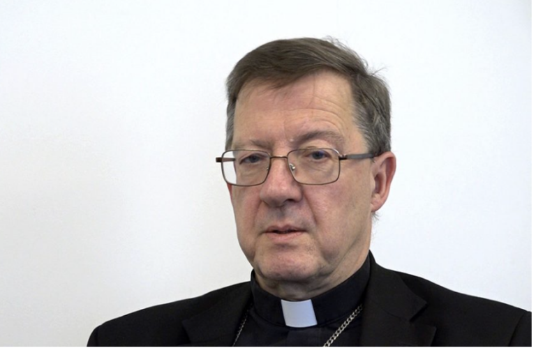 St Lawrence's Roman Catholic Church, Feltham – Church of St Lawrence